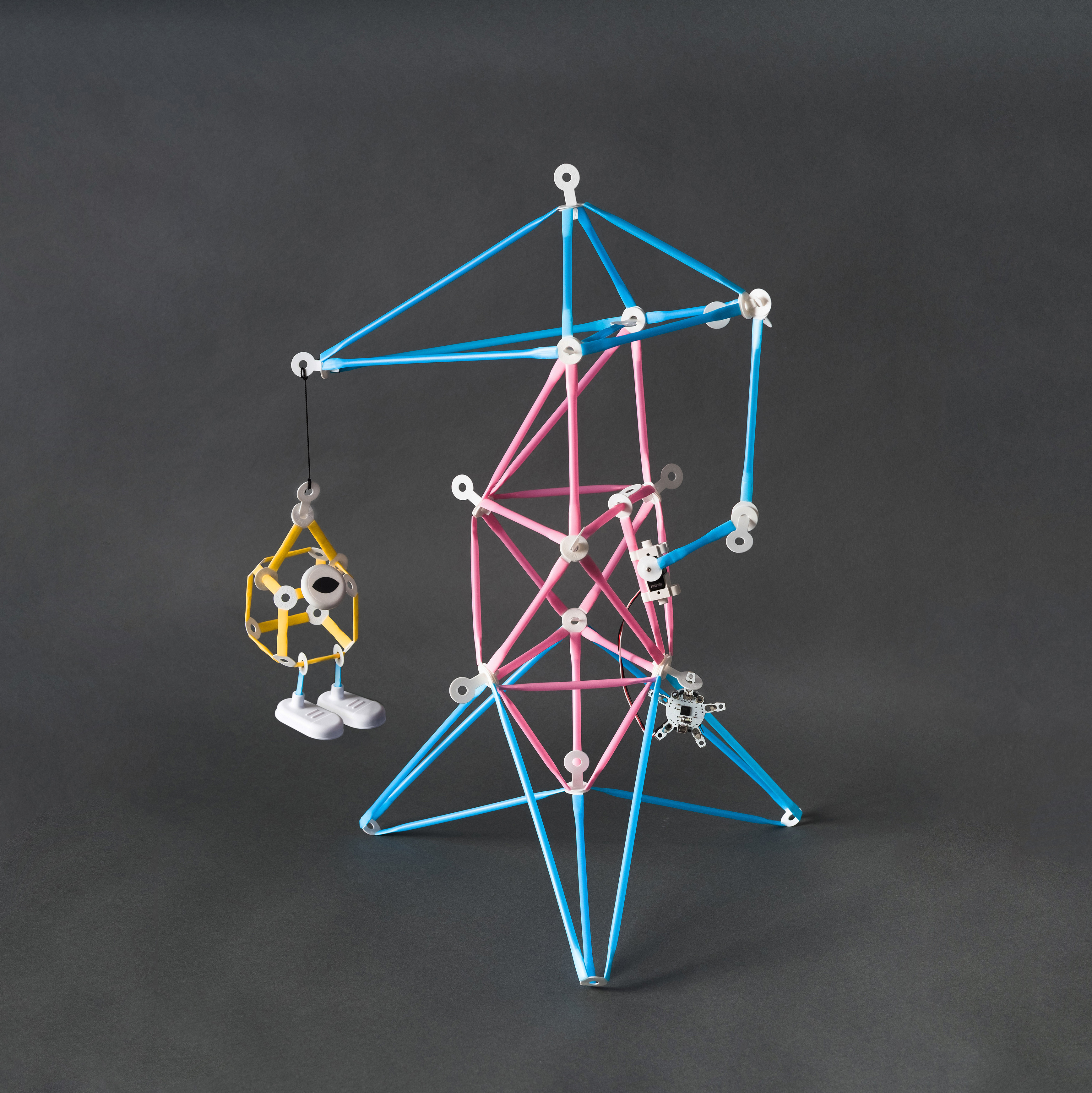 About Strawbees | Scalable STEM Learning Through Creativity